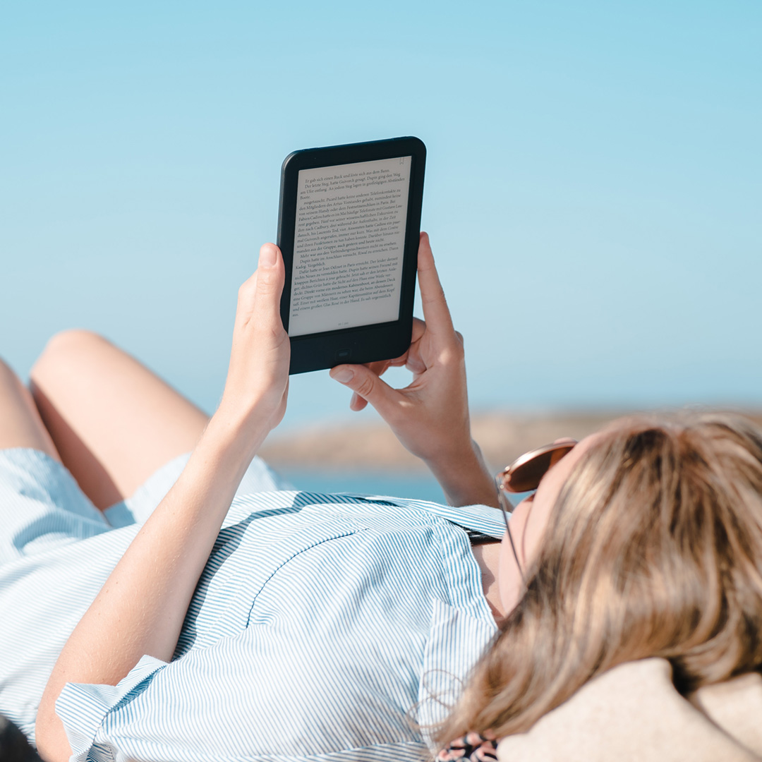 Make Reading Easy with the Kindle | Third Age Mojo